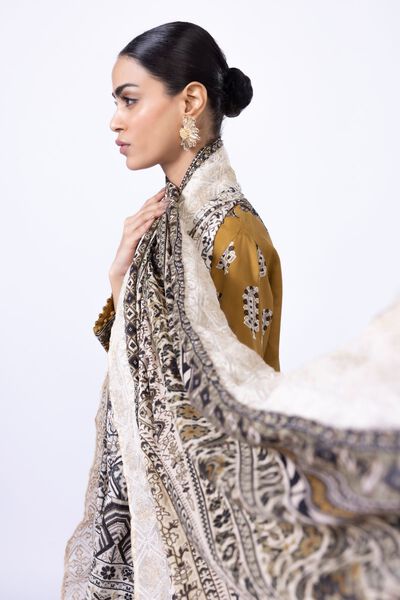 Embroidery Dupattas for Women | United Arab Emirates