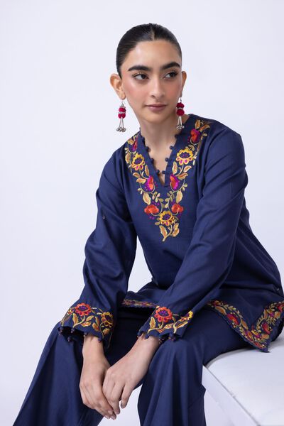Kurta | Ready to Wear | Pakistani | Stitched | Essential Clothing ...