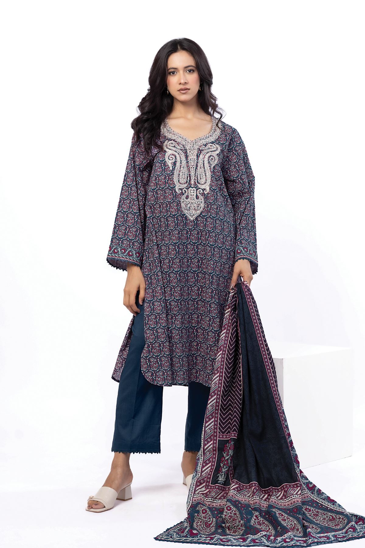 Buy Fabrics 3 Piece | 140.00 AED | CA23B-VG_MULTI | Khaadi United Arab ...
