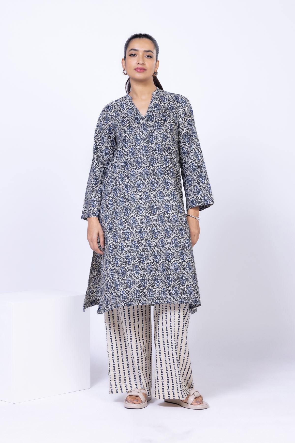 Buy Kurta | 0.0 N/A | ETX22B-VG_MULTI | Khaadi United Arab Emirates